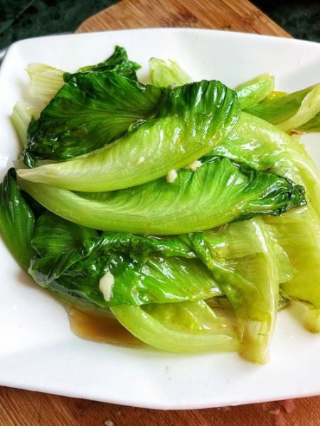 炒生菜怎么炒才脆_生菜要不要焯水-第1张图片-山城妙识 炒生菜怎么炒才脆_生菜要不要焯水-第1张图片-山城妙识