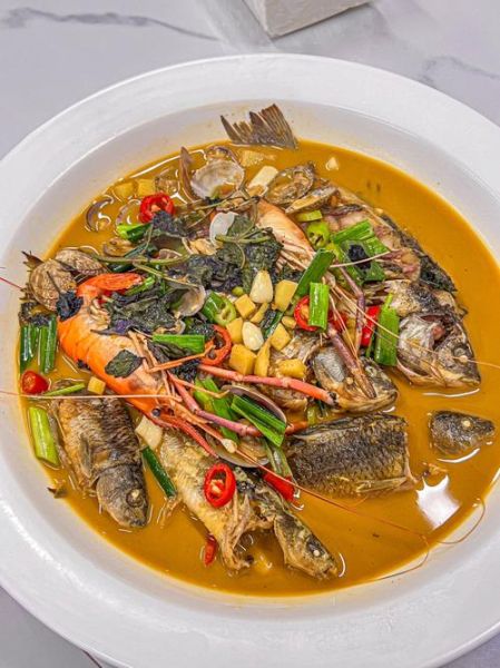 炖杂鱼的家常做法_炖杂鱼怎么做好吃又简单-第1张图片-山城妙识