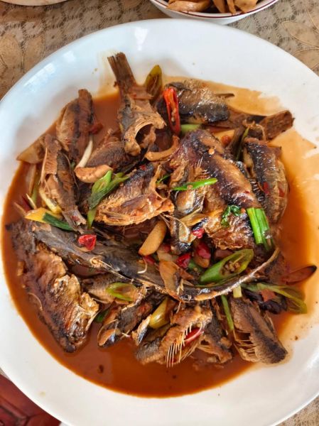 炖杂鱼的家常做法_炖杂鱼怎么做好吃又简单-第3张图片-山城妙识