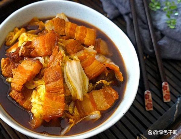 炖猪肉的家常做法_怎样炖猪肉软烂不柴-第1张图片-山城妙识