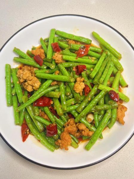 肉末豇豆怎么炒才脆_肉末豇豆要不要焯水-第2张图片-山城妙识 肉末豇豆怎么炒才脆_肉末豇豆要不要焯水-第2张图片-山城妙识