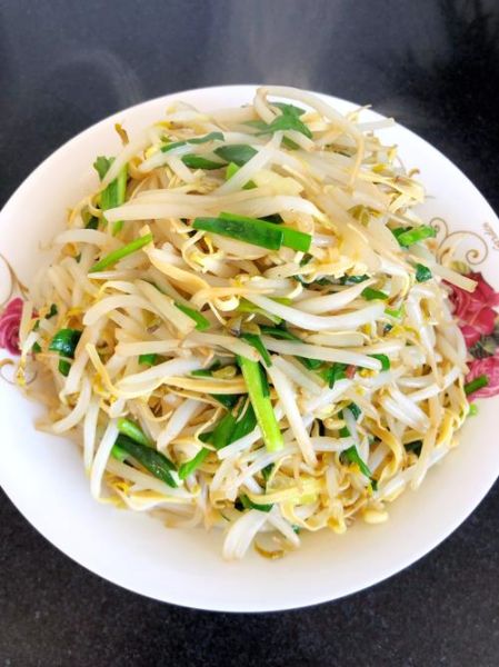 炒绿豆芽怎么炒才脆_家常绿豆芽做法-第2张图片-山城妙识