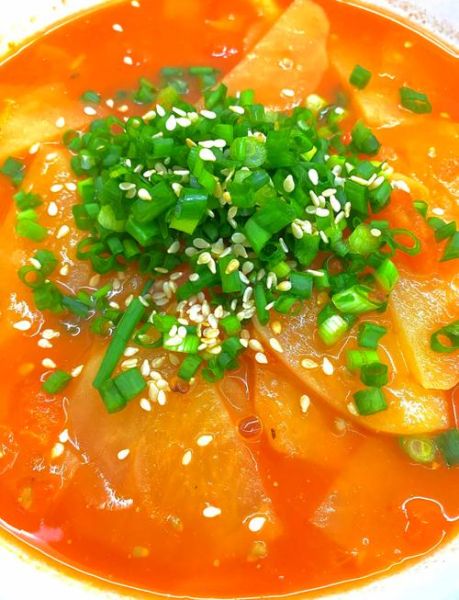 西红柿炒土豆片怎么做_西红柿炒土豆片需要焯水吗-第1张图片-山城妙识