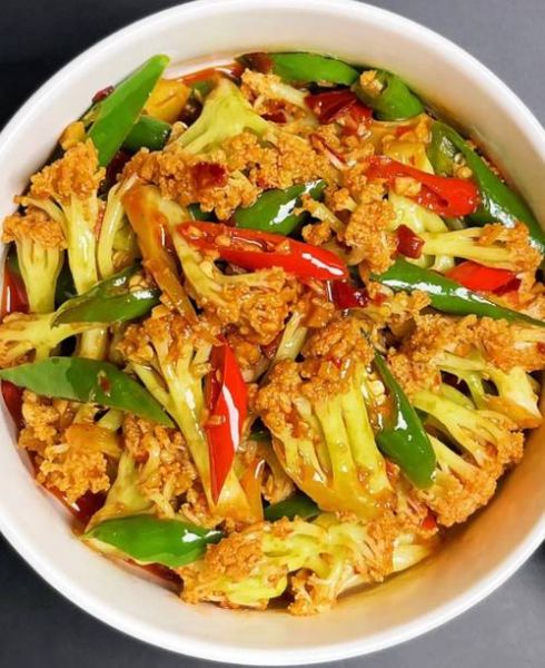 菜花怎么炒好吃_家常菜花做法大全-第1张图片-山城妙识