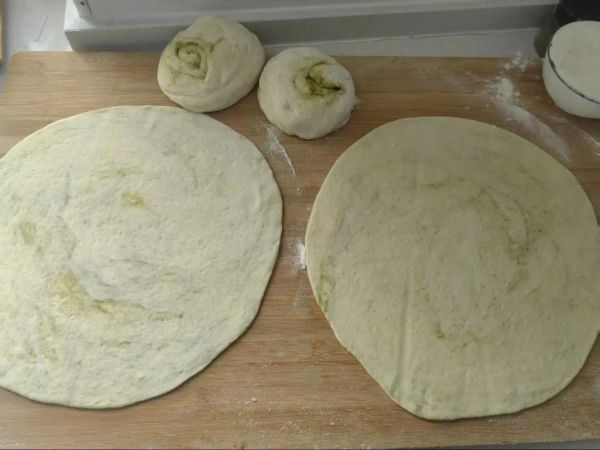 狗浇尿饼的做法_狗浇尿饼为什么叫狗浇尿-第1张图片-山城妙识