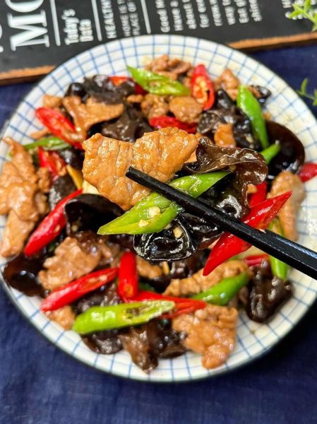 木耳炒肉怎么炒好吃_木耳炒肉的家常做法-第2张图片-山城妙识 木耳炒肉怎么炒好吃_木耳炒肉的家常做法-第2张图片-山城妙识