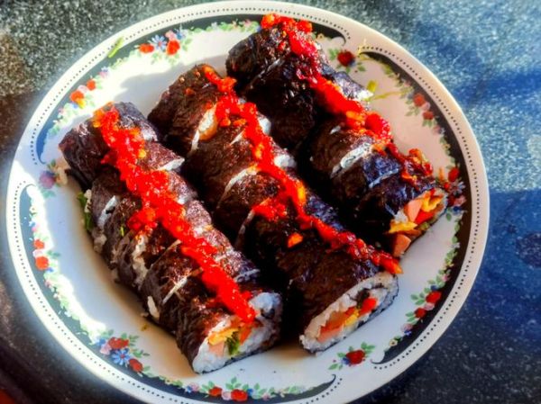 紫菜包饭怎么卷_紫菜包饭需要哪些材料-第3张图片-山城妙识 紫菜包饭怎么卷_紫菜包饭需要哪些材料-第3张图片-山城妙识