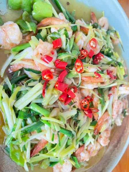 韭菜炒虾仁怎么炒好吃_韭菜炒虾仁的家常做法-第2张图片-山城妙识 韭菜炒虾仁怎么炒好吃_韭菜炒虾仁的家常做法-第2张图片-山城妙识