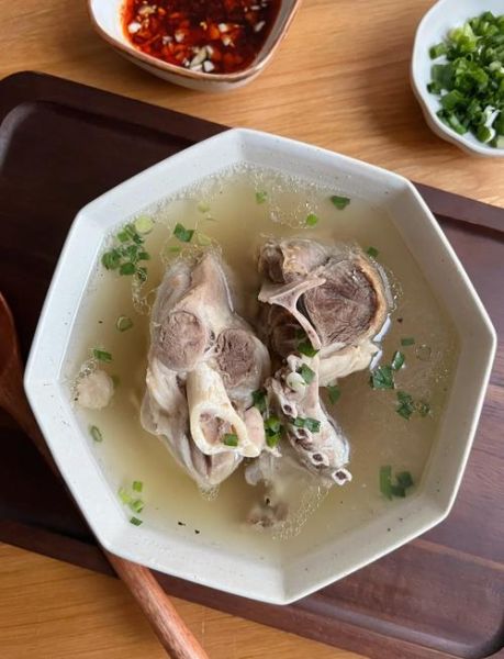 清炖羊肉怎么做_清炖羊肉需要焯水吗-第1张图片-山城妙识 清炖羊肉怎么做_清炖羊肉需要焯水吗-第1张图片-山城妙识