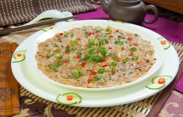 梅菜蒸肉饼怎么做好吃_梅菜蒸肉饼蒸多久才嫩滑-第1张图片-山城妙识