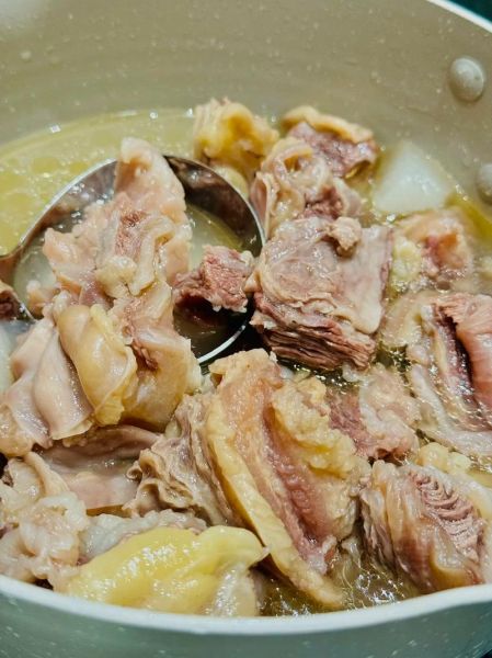 牛腩怎么炖才软烂入味_牛腩焯水用冷水还是热水-第2张图片-山城妙识