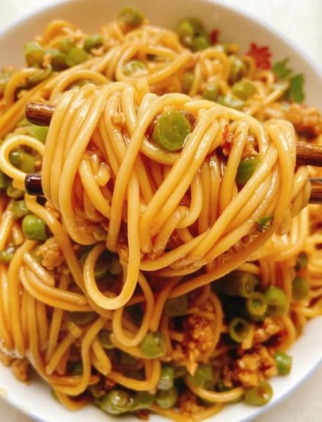 豆角焖面怎么做_豆角焖面用生面还是熟面-第2张图片-山城妙识