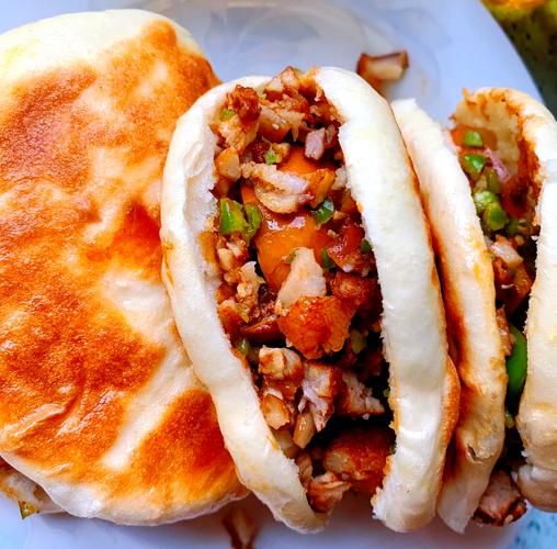 肉夹馍饼怎么做_正宗白吉馍做法-第3张图片-山城妙识