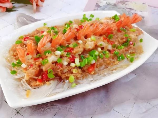 蒜蓉粉丝怎么做_蒜蓉粉丝蒸多久-第1张图片-山城妙识