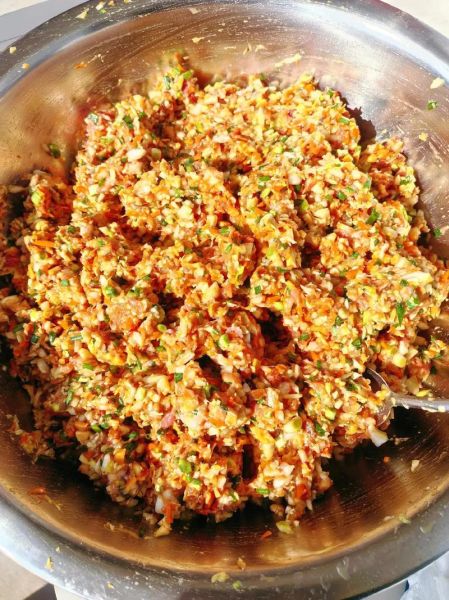 香菇白菜肉馅饺子怎么做_香菇白菜饺子馅怎么调才香-第2张图片-山城妙识 香菇白菜肉馅饺子怎么做_香菇白菜饺子馅怎么调才香-第2张图片-山城妙识