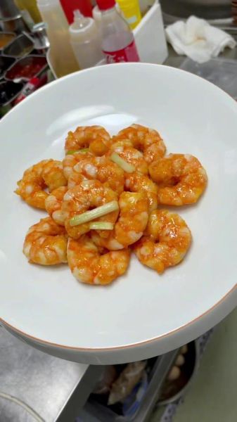 家常虾仁怎么做好吃_虾仁炒多久才嫩-第3张图片-山城妙识