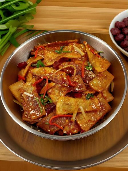 干锅土豆片怎么做_家常干锅土豆片做法-第1张图片-山城妙识 干锅土豆片怎么做_家常干锅土豆片做法-第1张图片-山城妙识