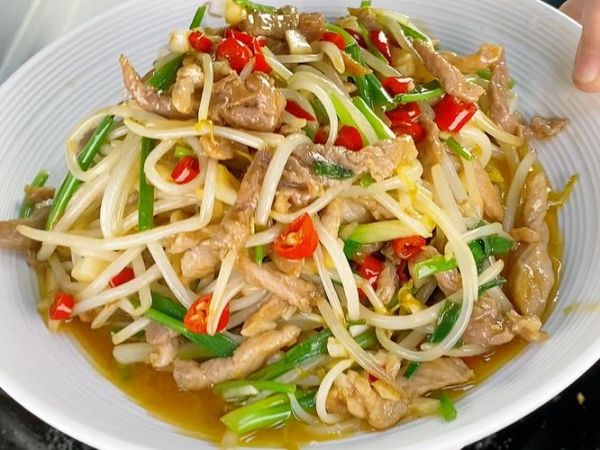 绿豆芽炒肉怎么做_绿豆芽炒肉的家常做法-第3张图片-山城妙识 绿豆芽炒肉怎么做_绿豆芽炒肉的家常做法-第3张图片-山城妙识