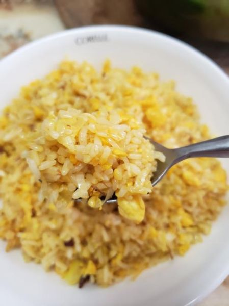 黄金炒饭怎么做_黄金炒饭先炒蛋还是先炒饭-第1张图片-山城妙识
