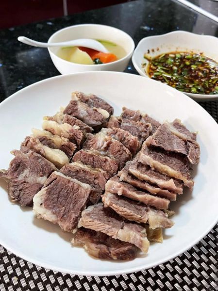 清蒸牛肉怎么做_清蒸牛肉最正宗的做法-第1张图片-山城妙识