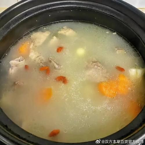 新鲜莲子煲汤做法大全_莲子汤怎么煲才粉糯-第1张图片-山城妙识