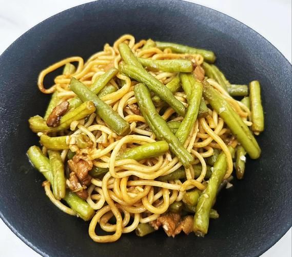扁豆焖面怎么做才好吃_扁豆焖面家常做法步骤-第2张图片-山城妙识