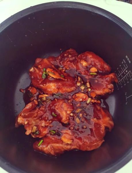 家庭叉烧肉怎么做_叉烧肉腌制多久才入味-第1张图片-山城妙识