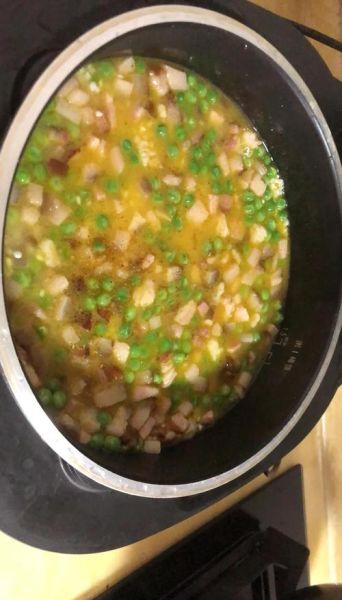 糯米饭的家常做法_电饭煲做糯米饭怎么不粘锅-第3张图片-山城妙识