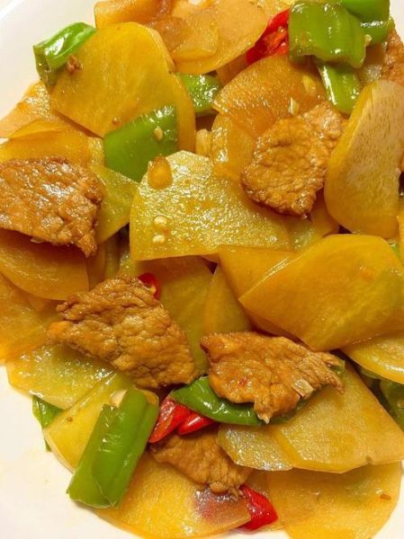 土豆片炒肉怎么炒好吃_土豆片炒肉先炒肉还是先炒土豆-第1张图片-山城妙识 土豆片炒肉怎么炒好吃_土豆片炒肉先炒肉还是先炒土豆-第1张图片-山城妙识