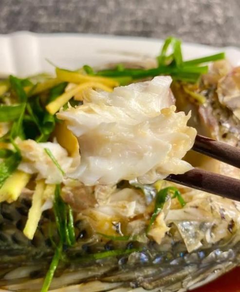 清蒸罗非鱼怎么做好吃_罗非鱼清蒸做法步骤详解-第3张图片-山城妙识