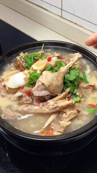 炖鸭子的家常做法_怎样炖鸭子不腥又入味-第2张图片-山城妙识 炖鸭子的家常做法_怎样炖鸭子不腥又入味-第2张图片-山城妙识