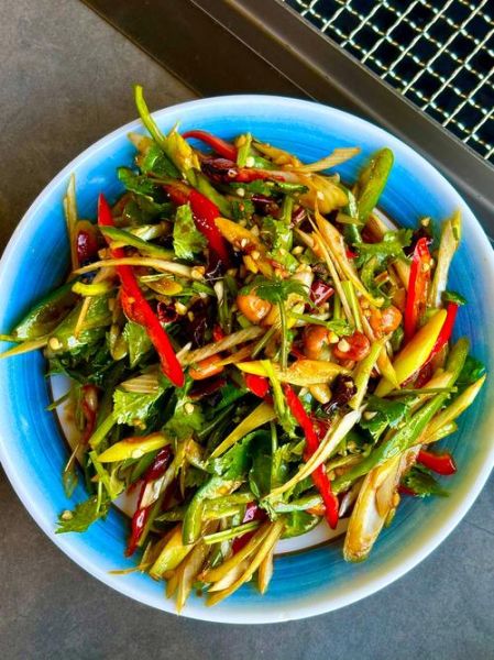 老虎菜怎么做_老虎菜正宗做法-第3张图片-山城妙识