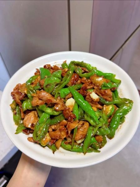 菜椒炒肉怎么炒才嫩_菜椒炒肉用哪个部位肉-第3张图片-山城妙识