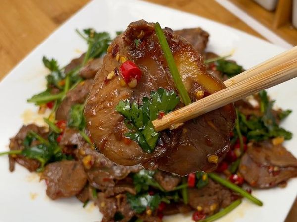 凉拌牛肉怎么做_凉拌牛肉需要焯水吗-第3张图片-山城妙识