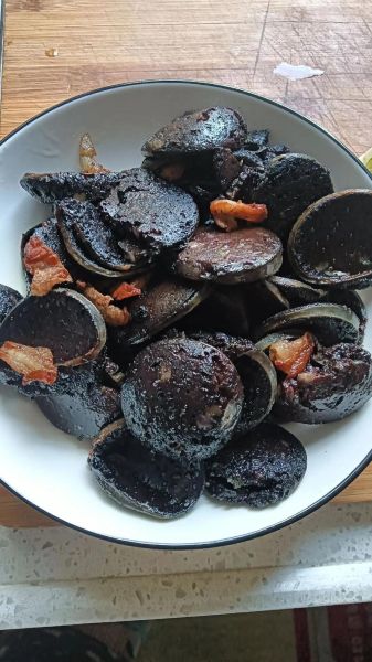 血肠的做法_血肠怎么做好吃-第1张图片-山城妙识