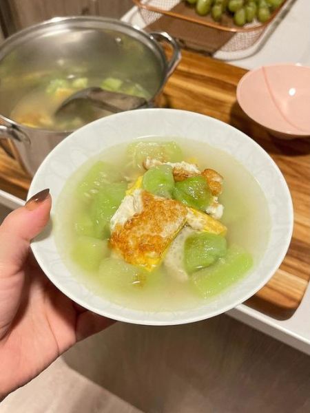 丝瓜荷包蛋怎么做_丝瓜荷包蛋汤的家常做法-第3张图片-山城妙识