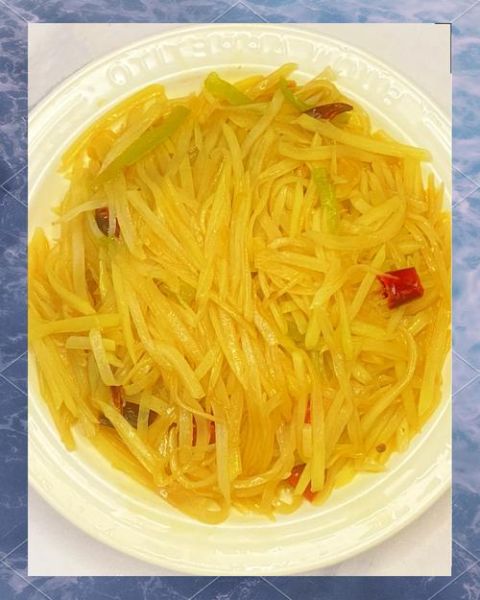 青椒土豆丝怎么炒才脆_土豆丝要不要焯水-第2张图片-山城妙识