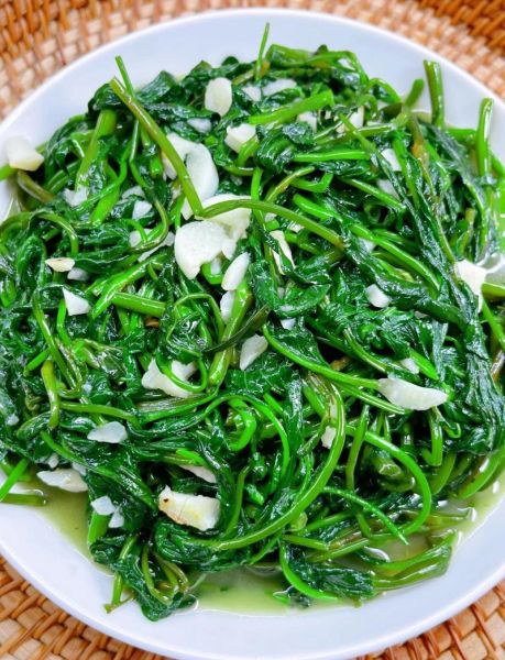 蒜蓉空心菜怎么做_蒜蓉空心菜需要焯水吗-第2张图片-山城妙识 蒜蓉空心菜怎么做_蒜蓉空心菜需要焯水吗-第2张图片-山城妙识