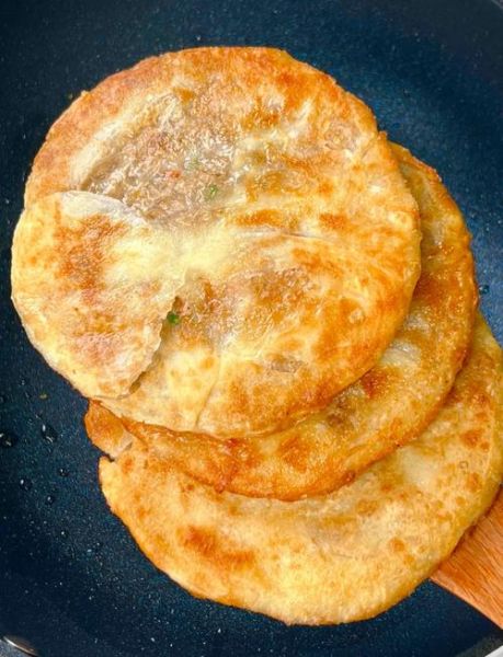 肉馅饼的家常做法_肉馅饼怎么和面才软-第1张图片-山城妙识