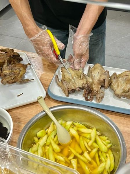 清蒸鸽子怎么做才鲜嫩_清蒸鸽子需要蒸多久-第3张图片-山城妙识