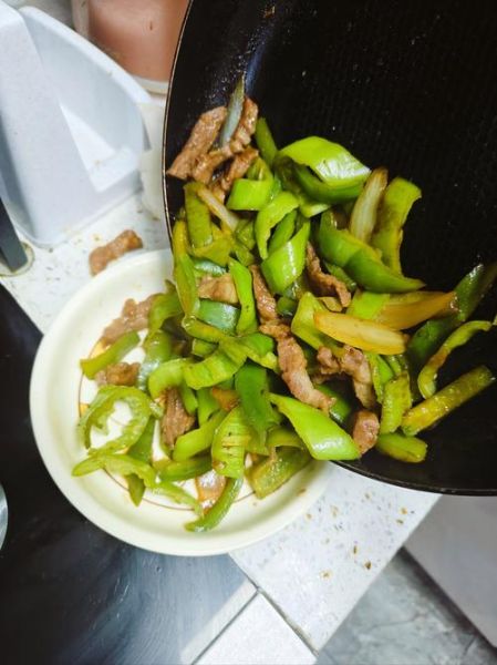 杭椒牛柳怎么做_杭椒牛柳腌制技巧-第3张图片-山城妙识