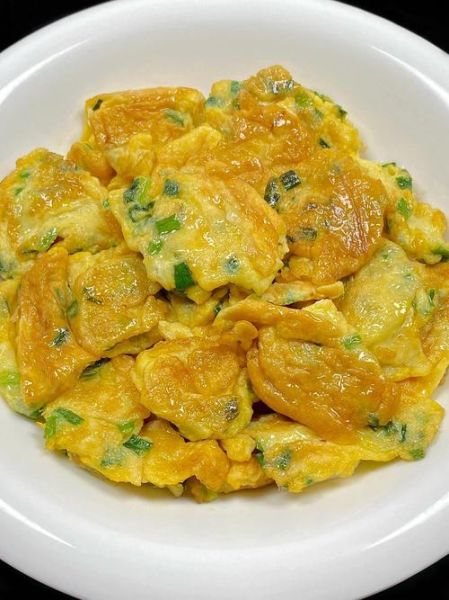 鸡蛋怎么炒才嫩_鸡蛋的家常做法大全-第1张图片-山城妙识