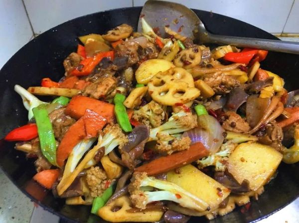 干锅大杂烩怎么做好吃_干锅大杂烩需要哪些食材-第1张图片-山城妙识 干锅大杂烩怎么做好吃_干锅大杂烩需要哪些食材-第1张图片-山城妙识