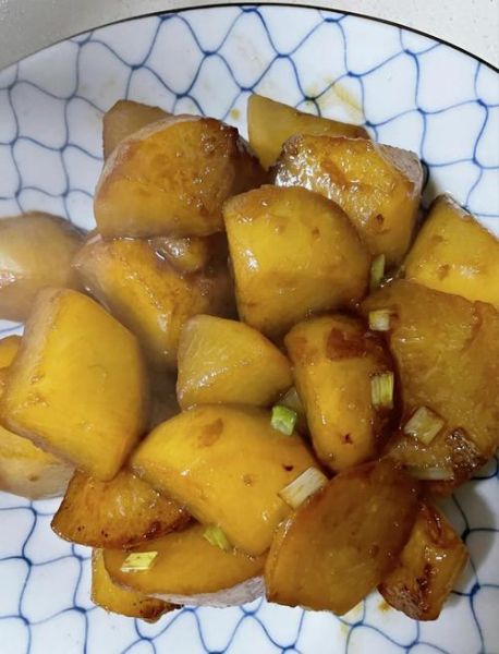 红烧萝卜怎么做_红烧萝卜需要焯水吗-第3张图片-山城妙识