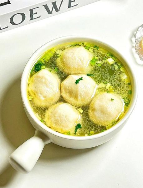 鱼丸汤怎么做好吃_家常鱼丸汤做法步骤-第2张图片-山城妙识