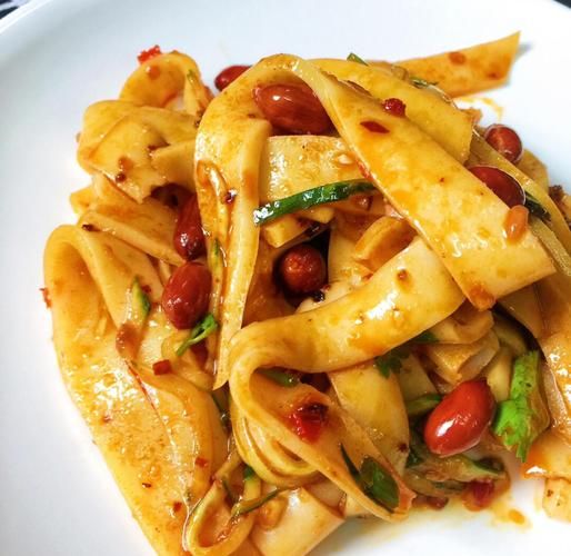 凉皮的家常做法_凉皮怎么做才筋道-第1张图片-山城妙识