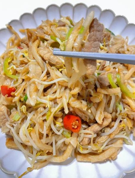 炒饼丝怎么做_炒饼丝家常做法步骤-第1张图片-山城妙识