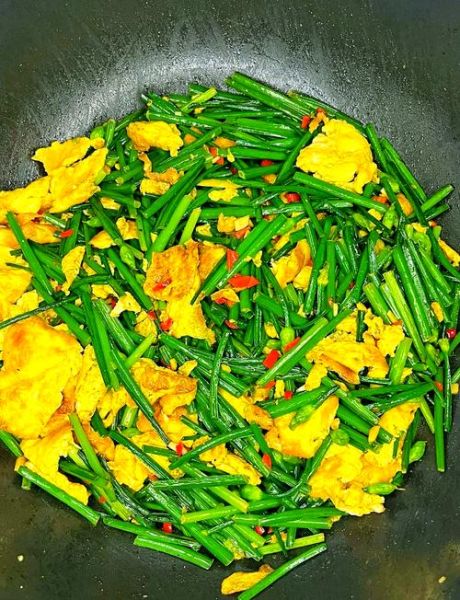 韭菜怎么炒好吃_韭菜炒鸡蛋的做法步骤-第1张图片-山城妙识