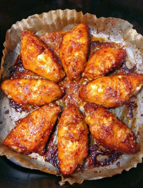 空气炸锅烤鸡翅怎么做_烤鸡翅要多久才熟-第1张图片-山城妙识