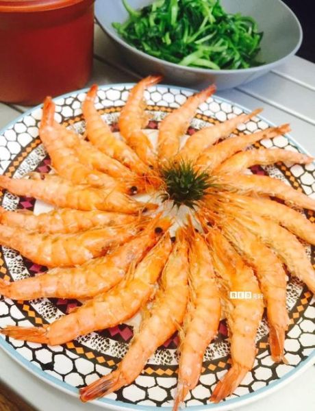 盐焗虾怎么做才正宗_盐焗虾用什么盐最好-第1张图片-山城妙识